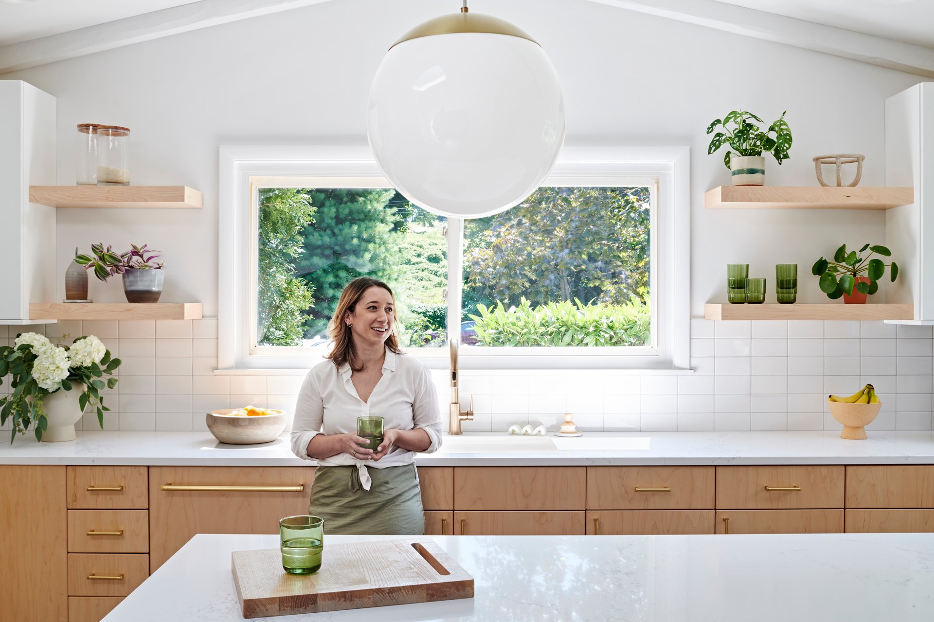 How to work with a small space when you have the minimum bathroom size