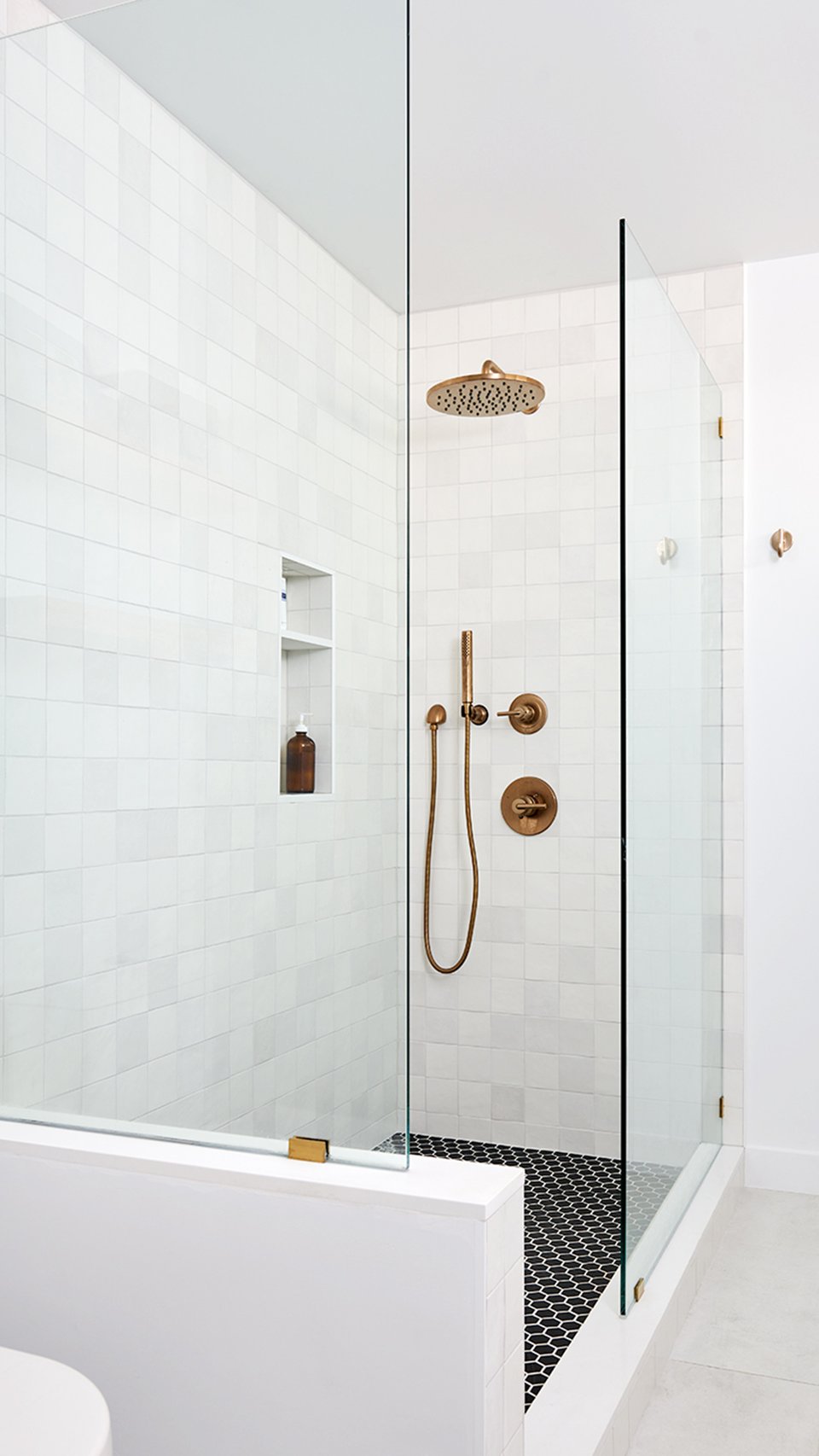 Why You Should Chose a modern Shower Design | Block Guides