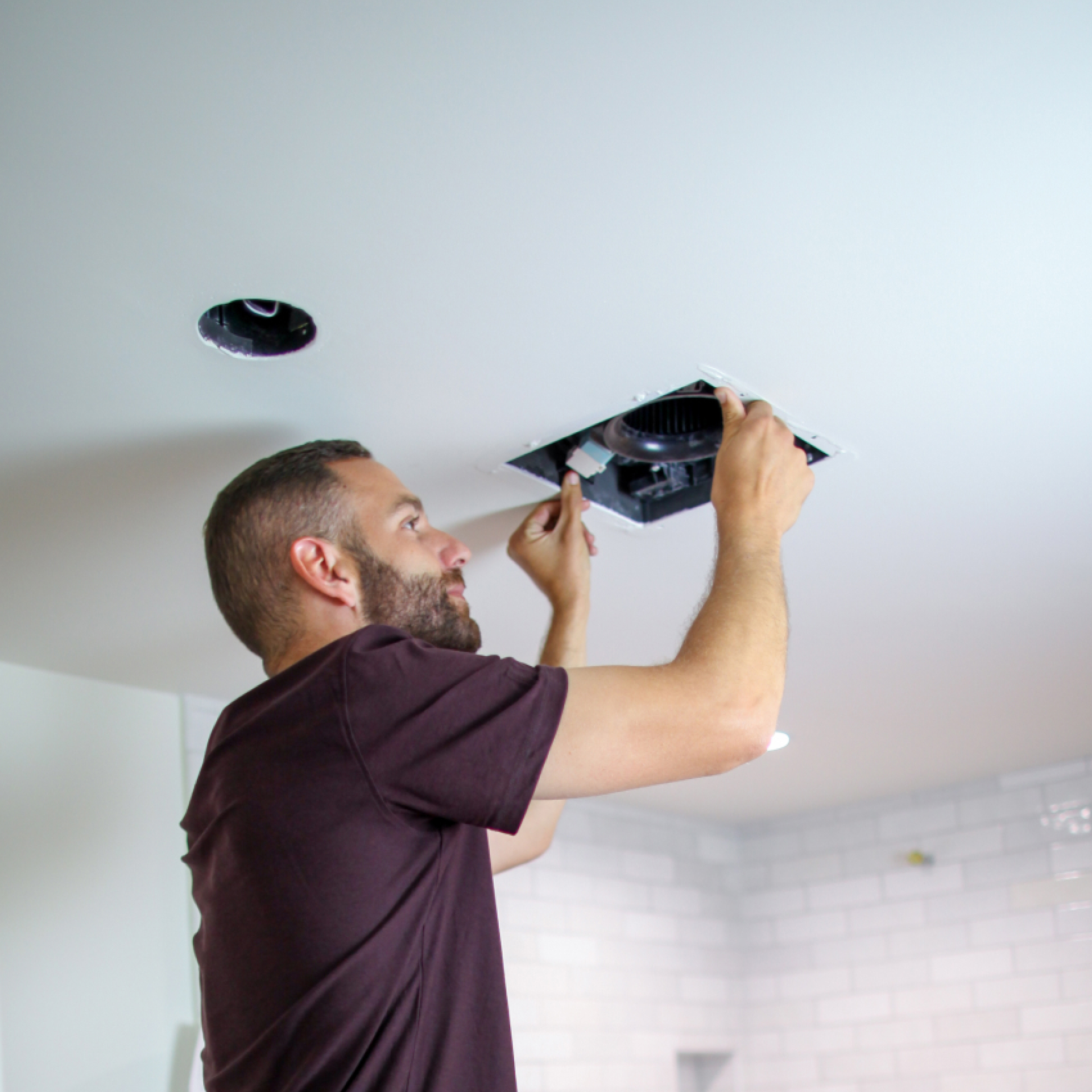 Can Lights vs. Recessed Lights: Choosing the Right Fixture