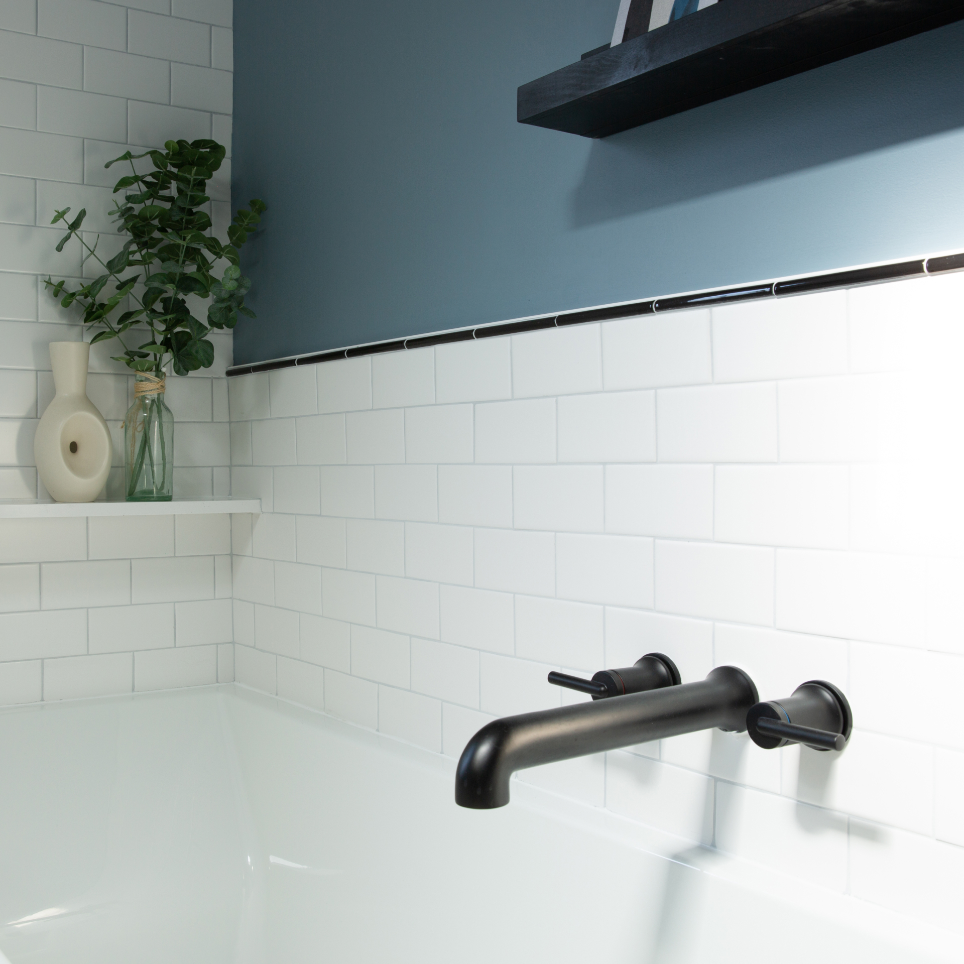 Corner Tub Ideas, Installation & FAQs