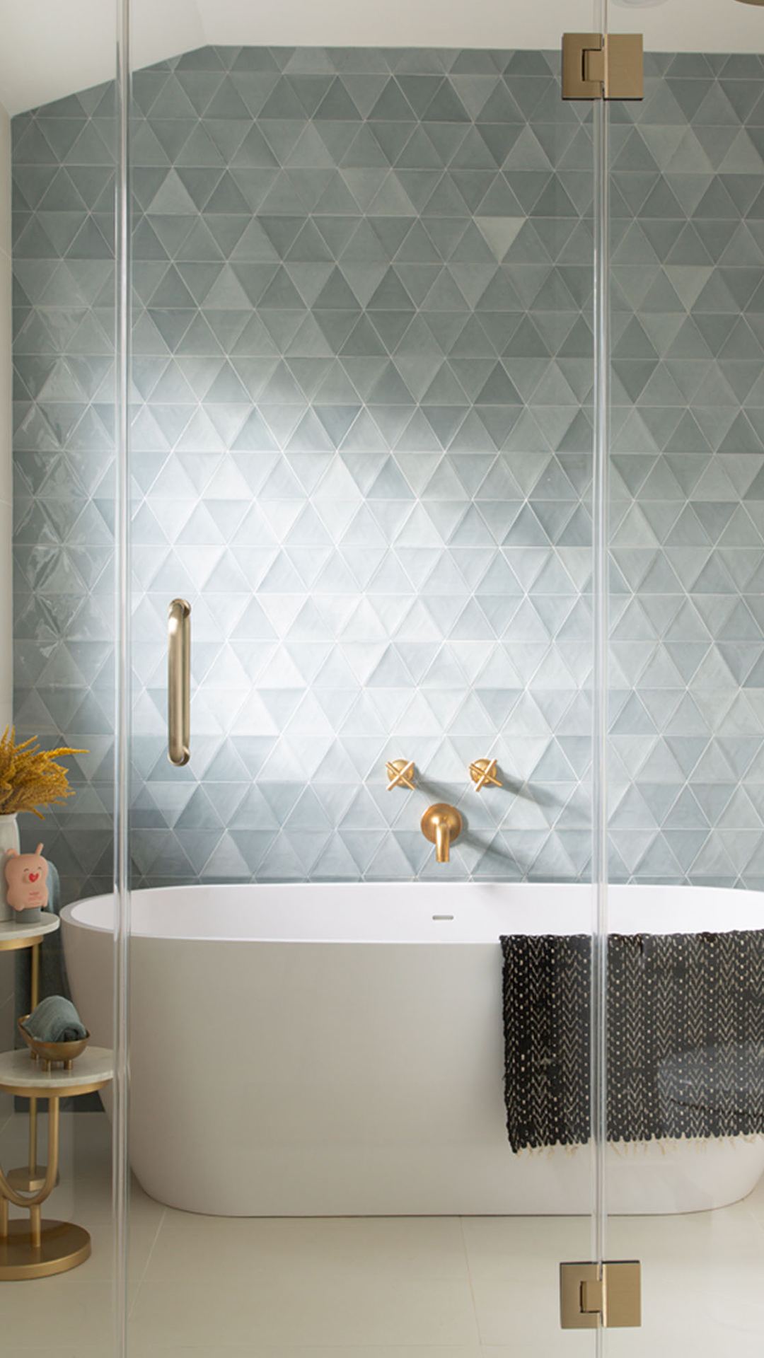 How to Clean a Bathroom | Block Guides