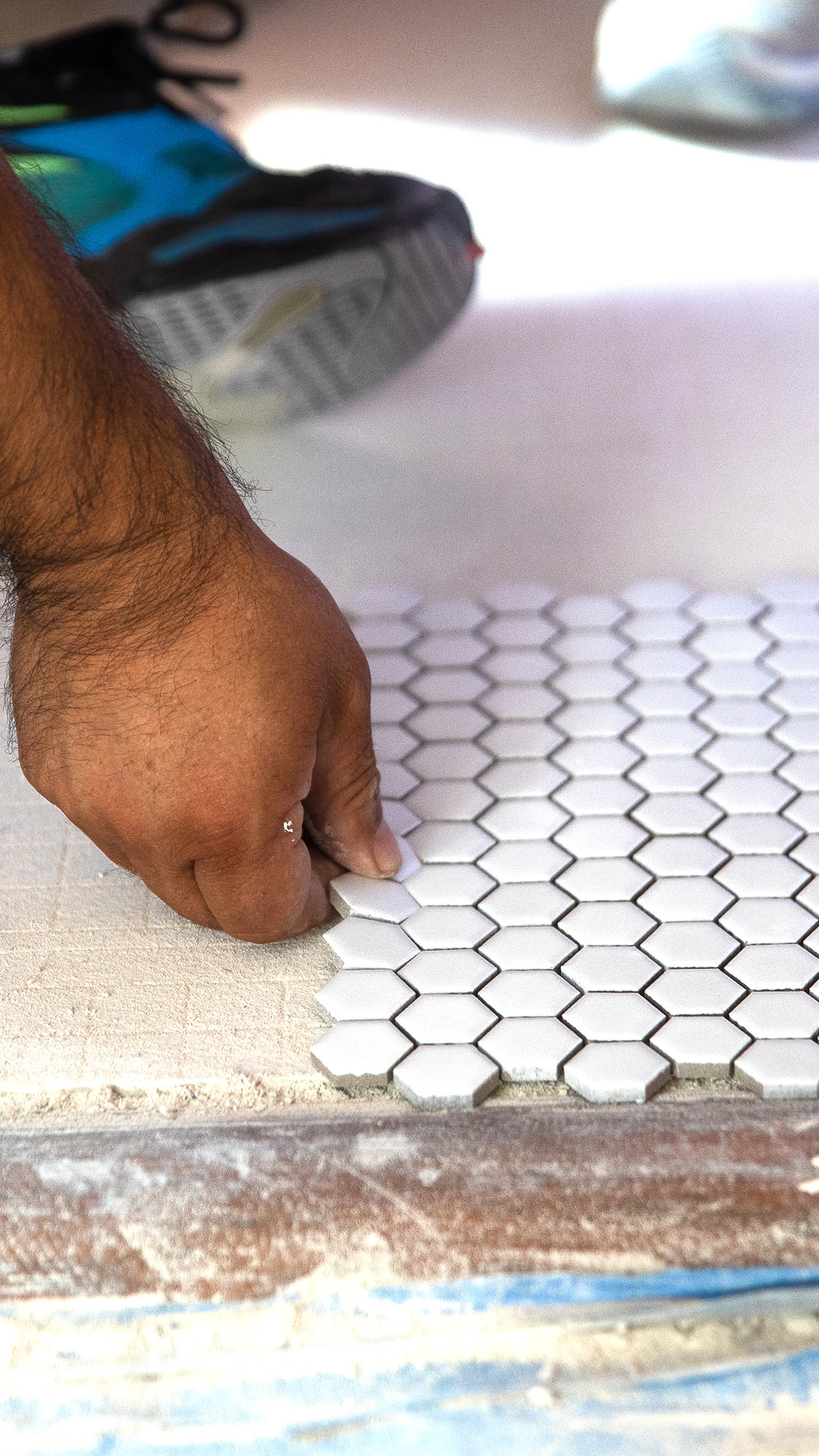 How to Tile a Bathroom Floor (For Beginners) | Block Guides
